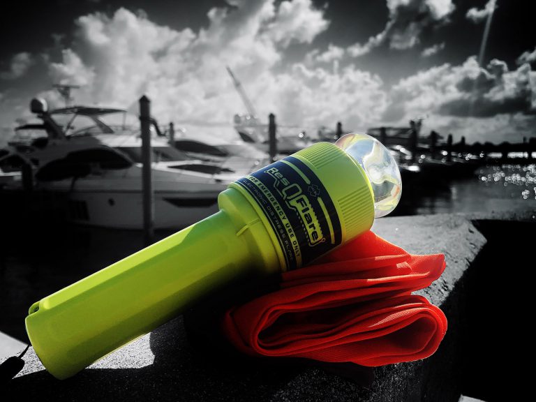 Boat Flare ACR ResQFlare Safety Kit USCG Approved | ACR Electronics