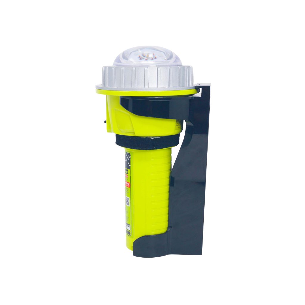 ResQFlare PRO - High Intensity Electronic LED Emergency Boat Flare ...